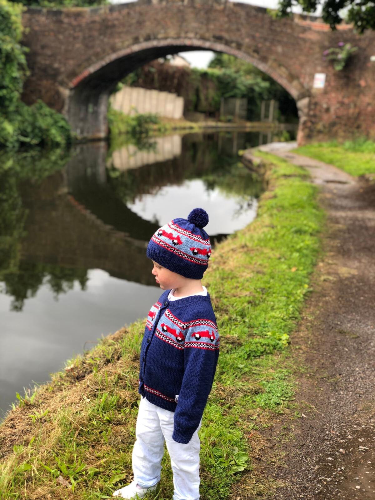 HENRY Boys Racing CAR Bobble HAT - Childs Fair Isle Beanie - Hand Knit ...