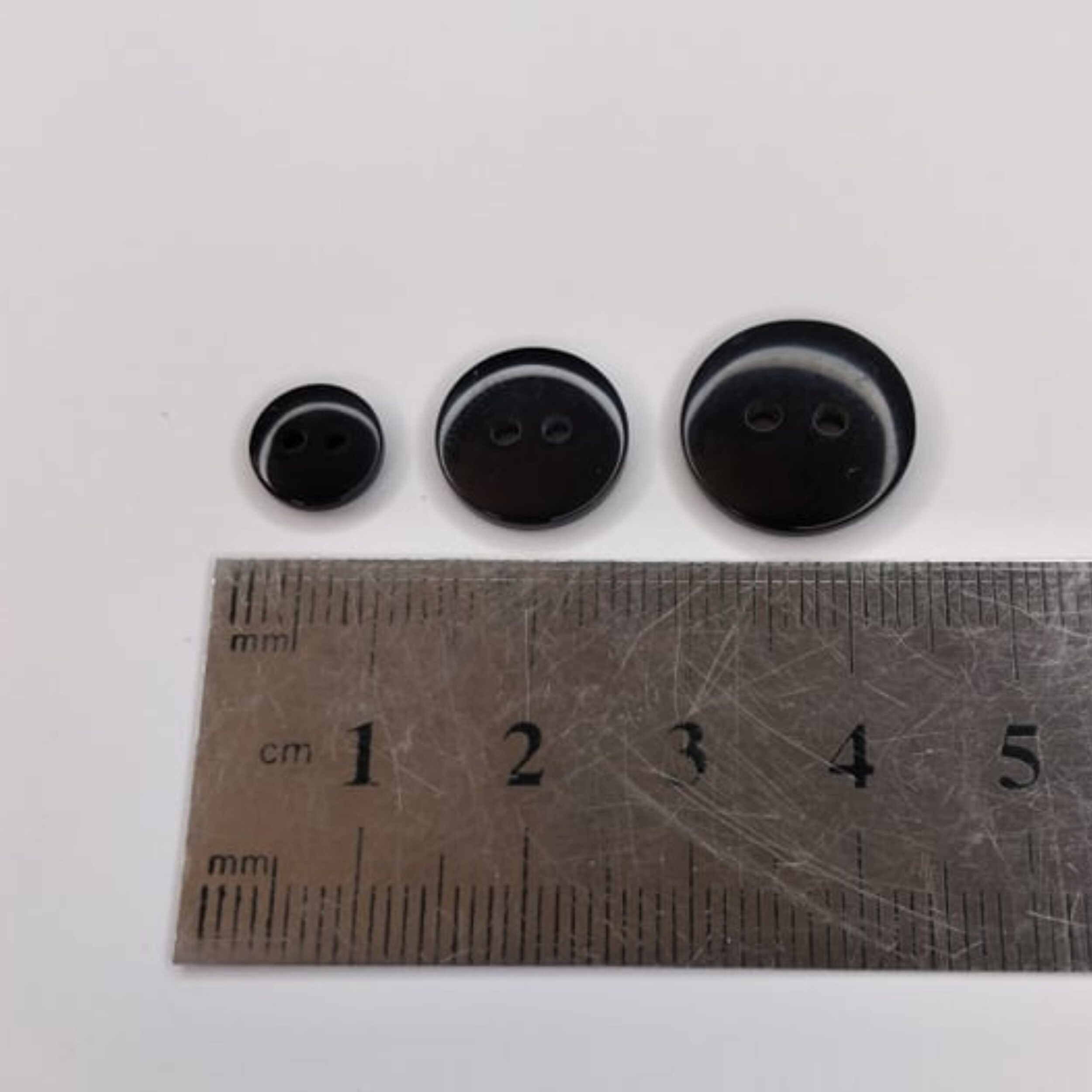 3 Pack of Buttons, Snowman Buttons, 3 Sizes, Black, 2 Hole Buttons ...