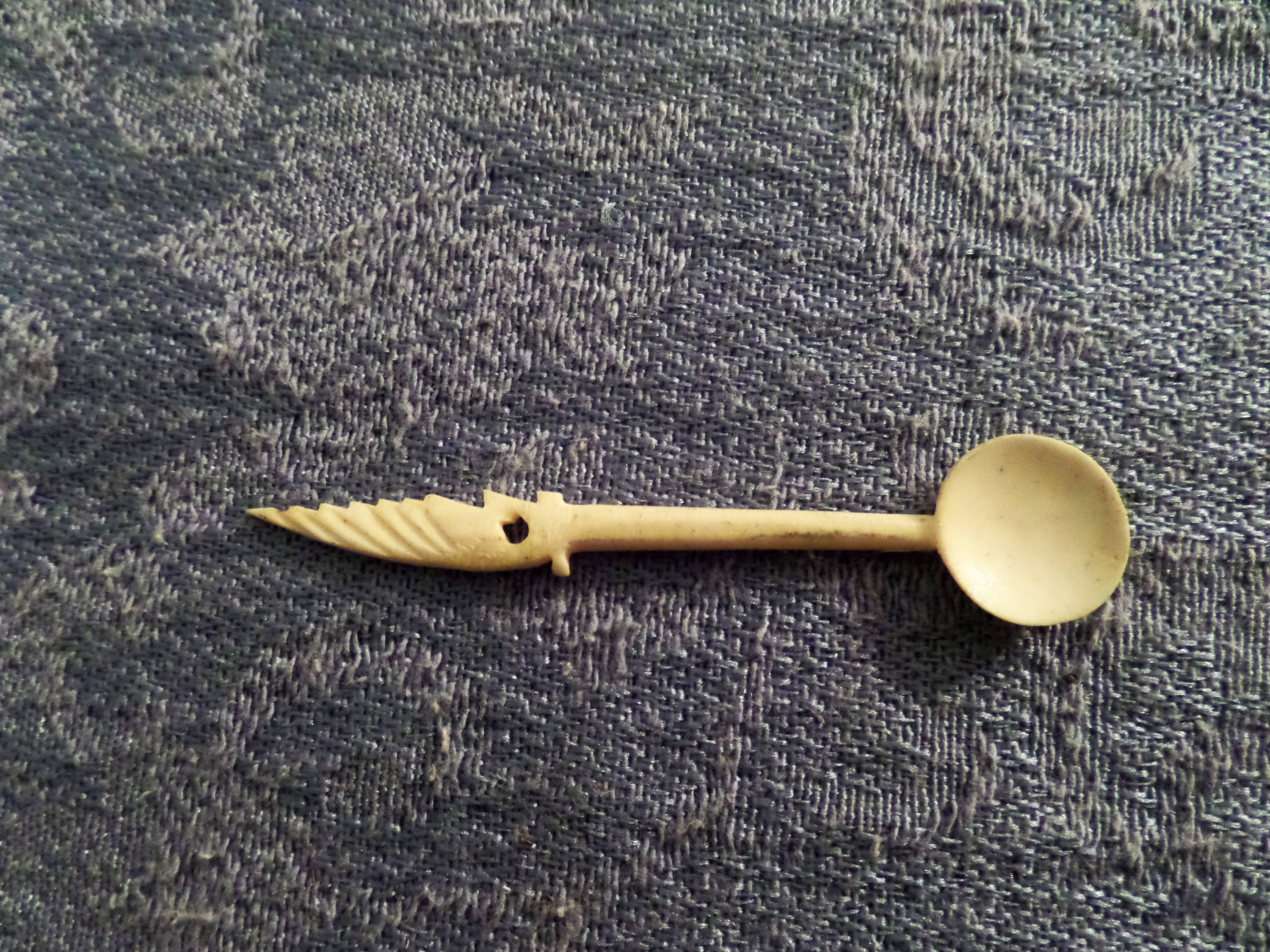 Antique Carved Salt Spoons - Etsy