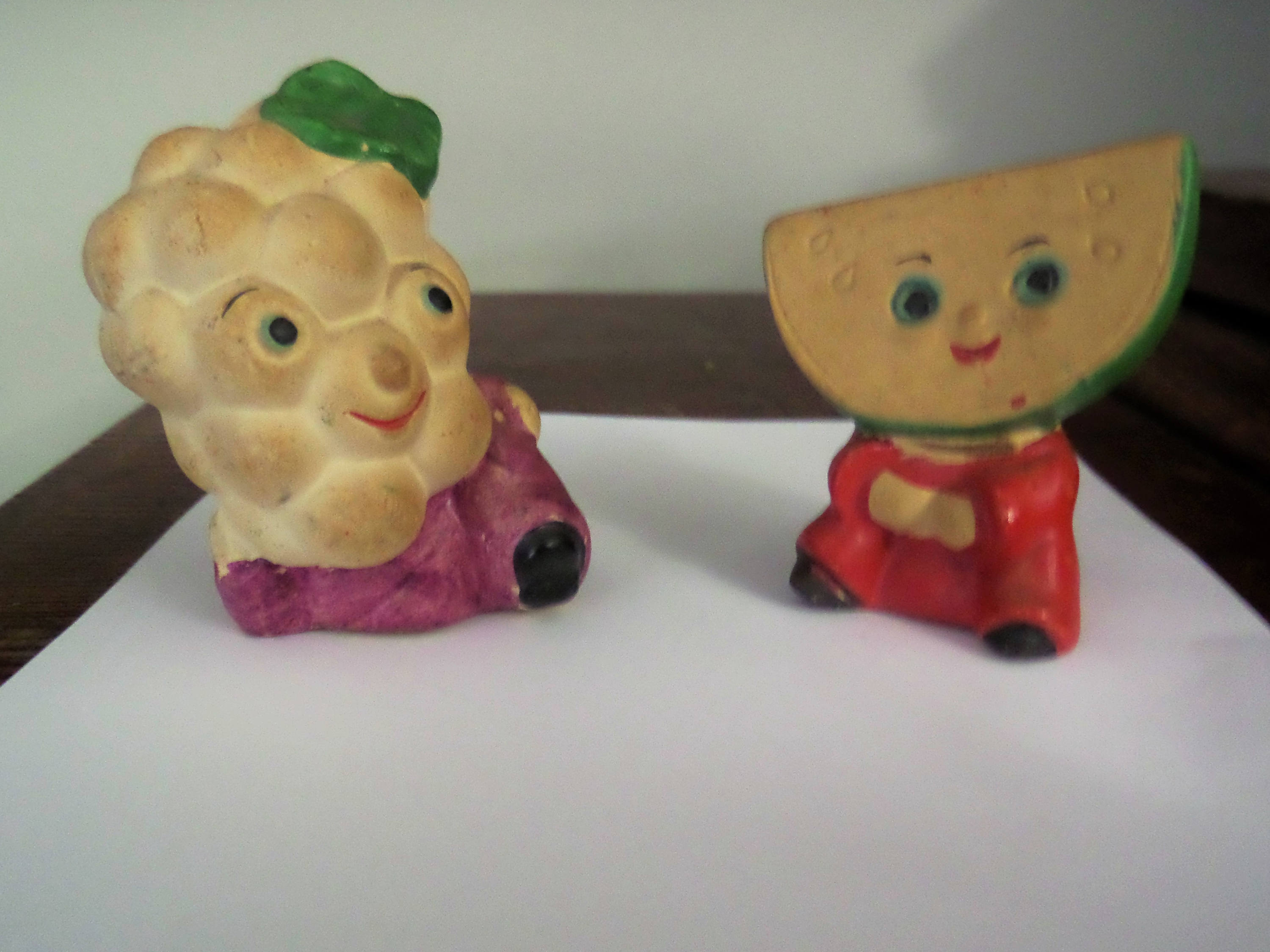 Vintage Anthropomorphic Apple and Grape Salt and Pepper Shakers. - Etsy