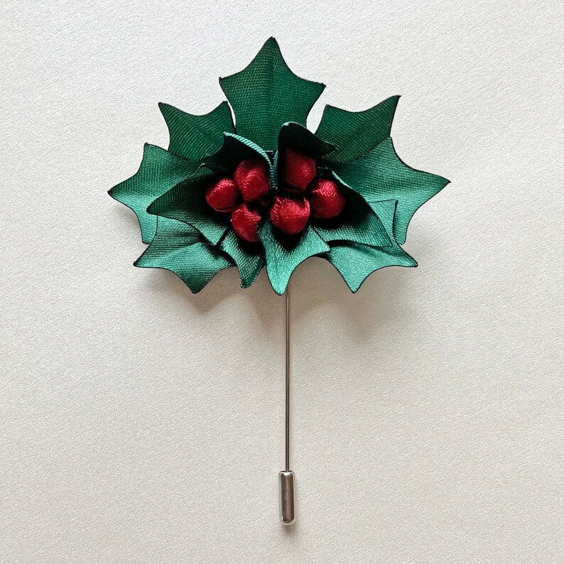 Holly Berry Lapel Pin / Holly Berry Boutonnière / Christmas Lapel Pin ...