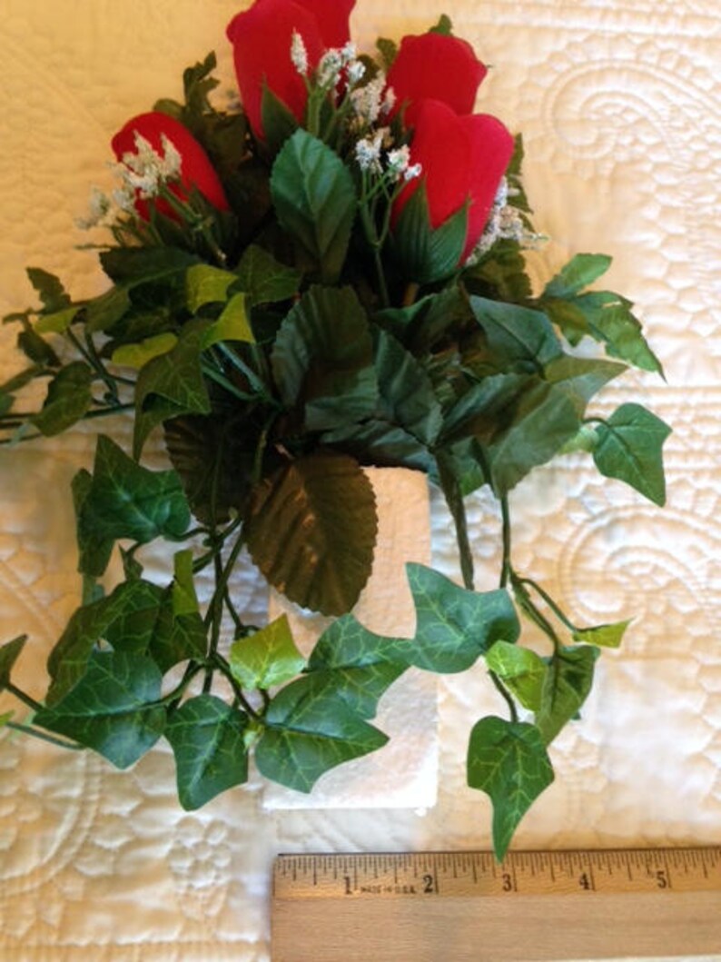 CRYPT / MAUSOLEUM Bouquet (no Vase) Red ROSE W/ Baby's Breath Ivy ...
