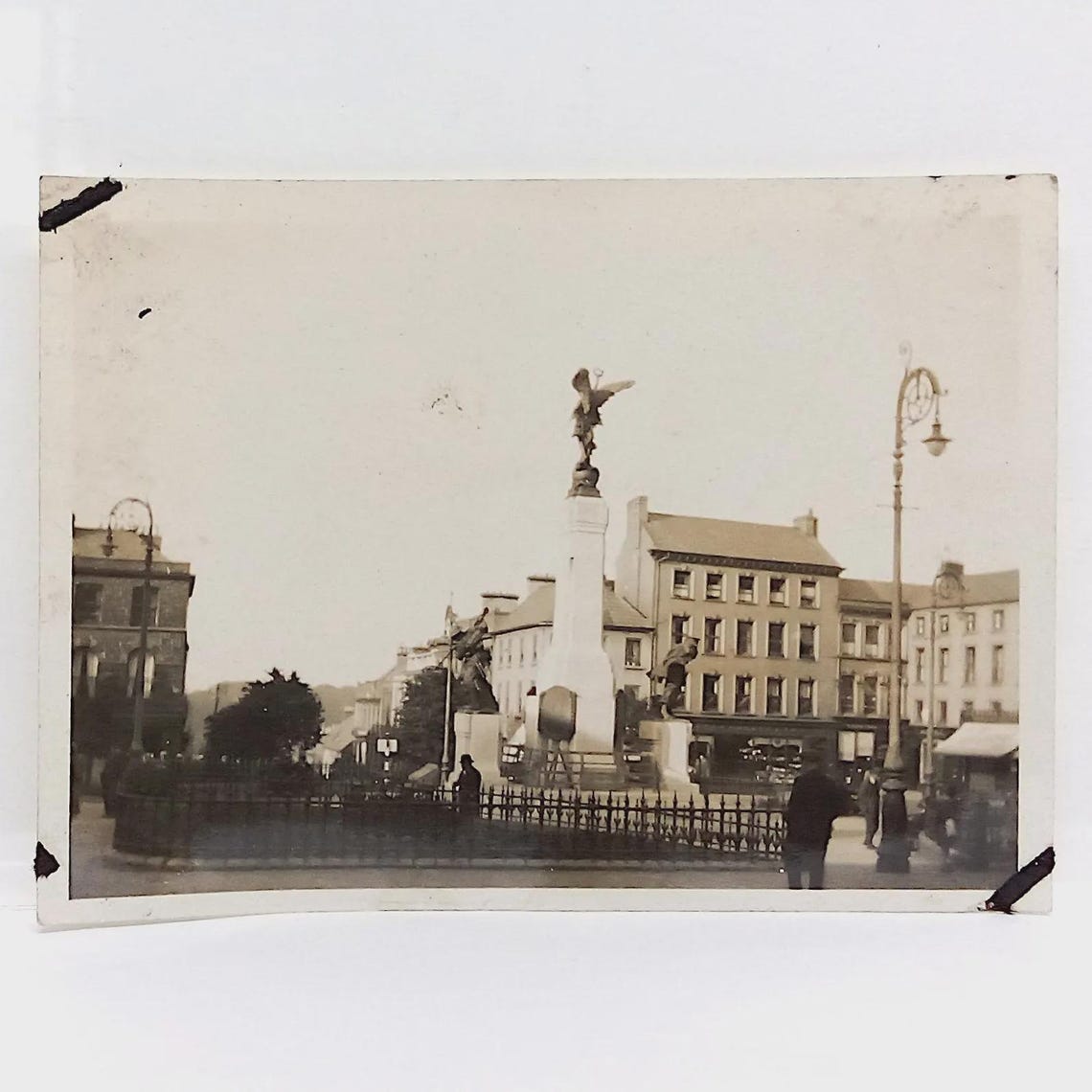 Vintage War Memorial Photo - 1930s Black & White Town Centre Snapshot ...