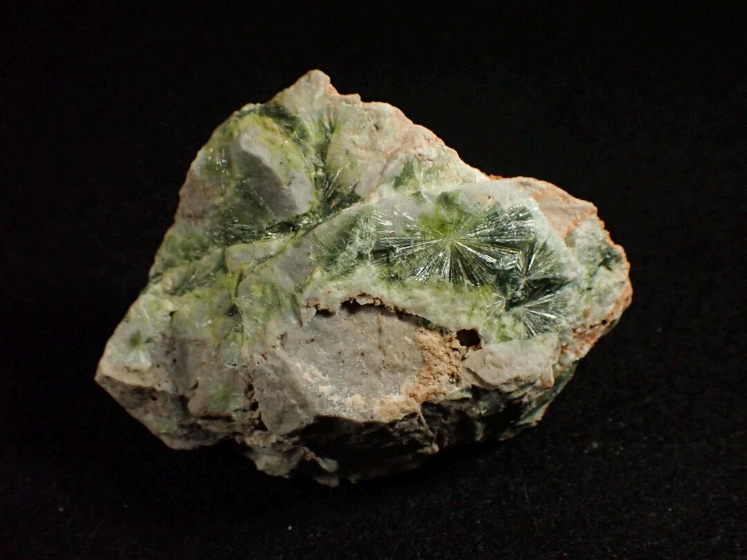 Radiating Wavellite From Arkansas. Starburst. Crystal. Rough. Raw. Green. - Etsy