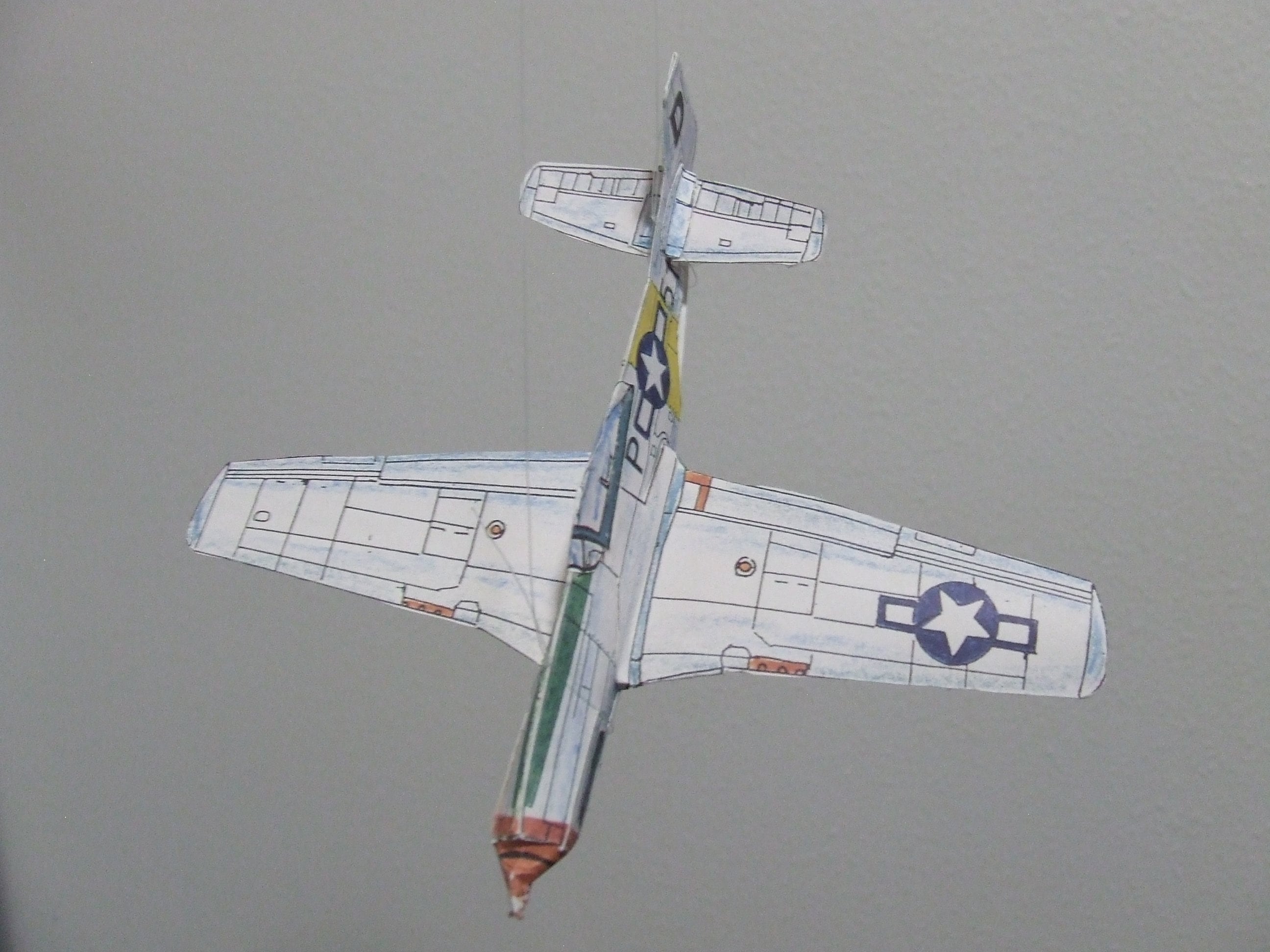 P-51D MUSTANG Famous WWII Fighter Cut & Glue Paper Airplane Kit