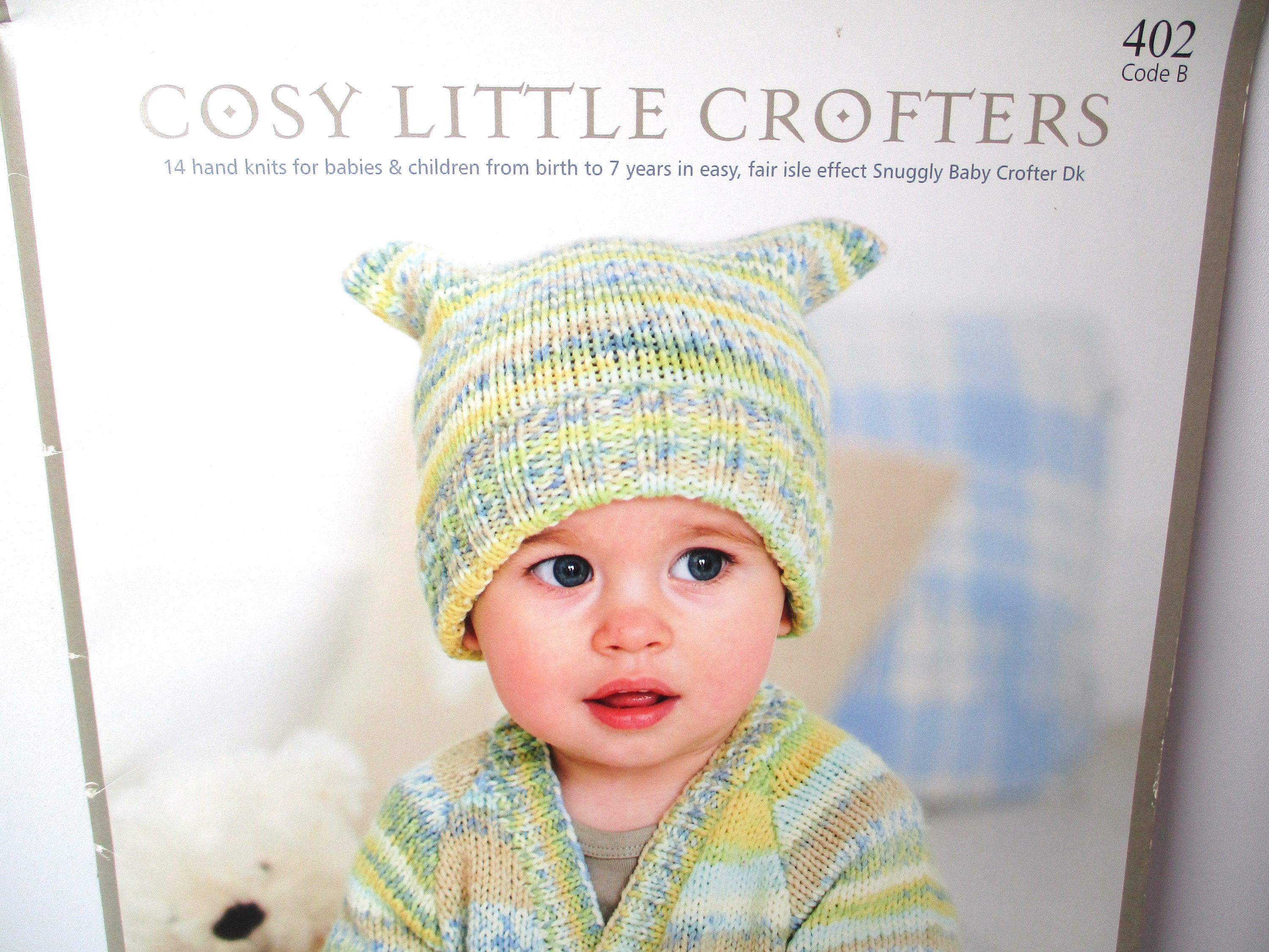 Sirdar Cosy Little Crofters 14 Hand Knits for Babies and Children ...