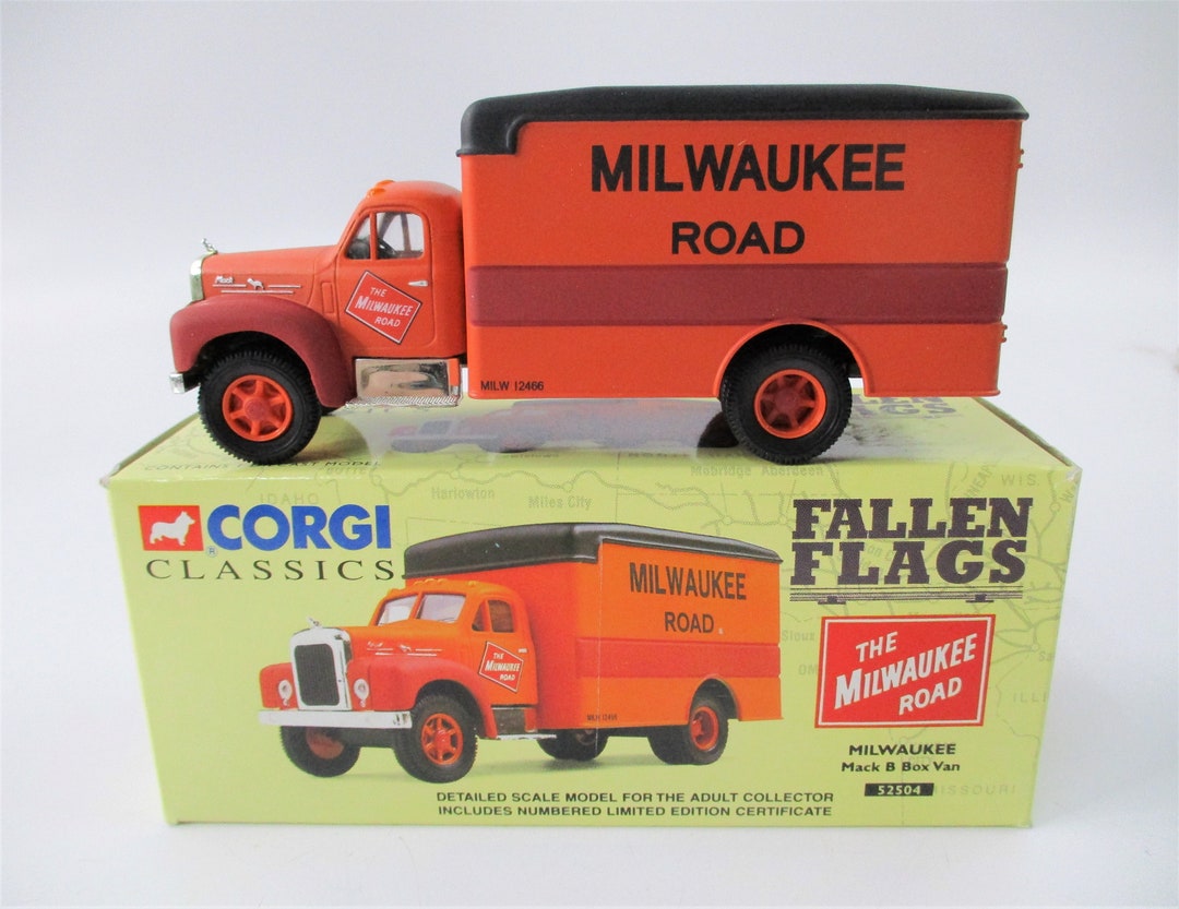 Corgi Classics Milwaukee Mack B Box Van TT2136 - Etsy