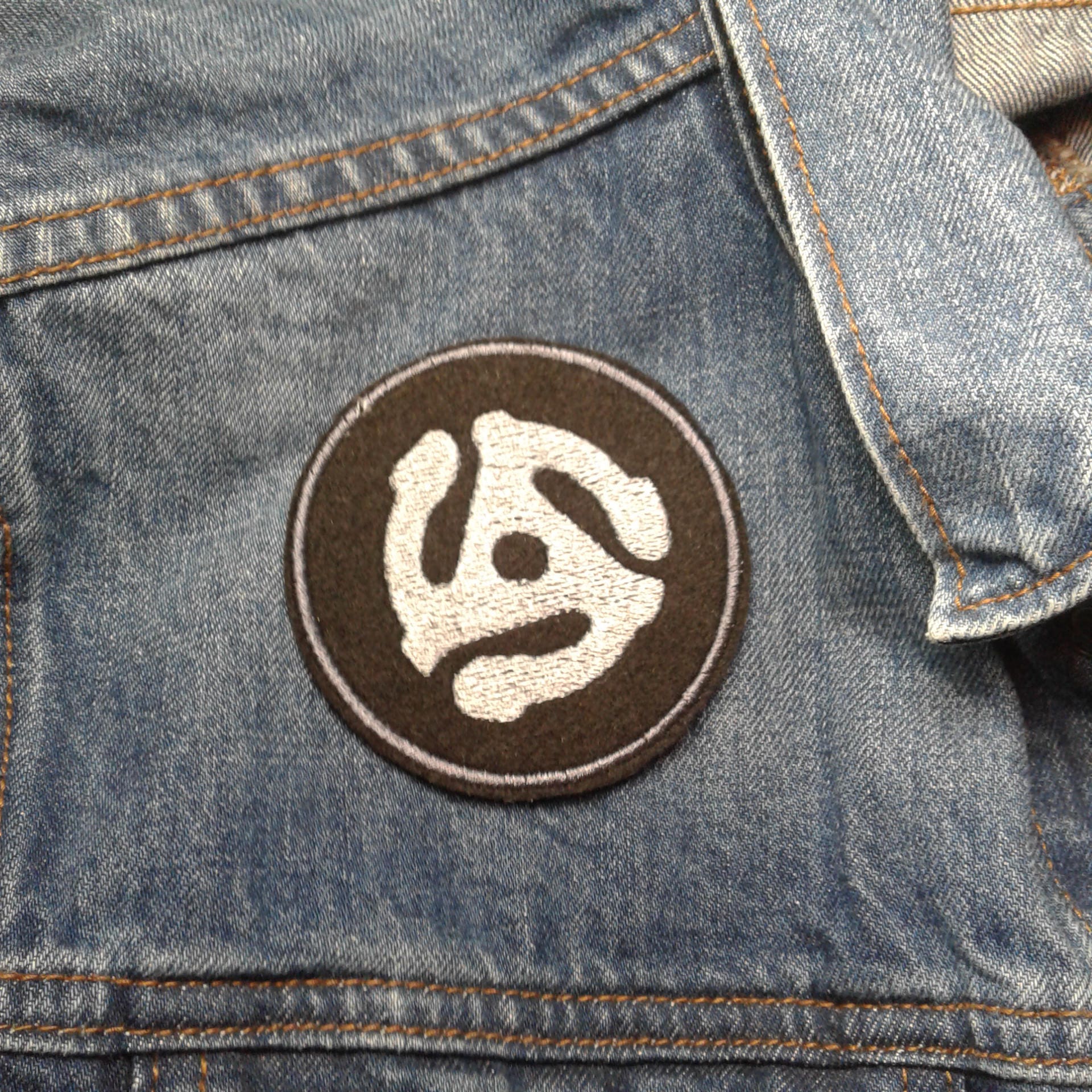 45 RPM Record Spacer Vintage Vinyl Embroidered Patch | Etsy