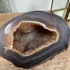 Agate & Quartz Natural Geode: A Vibrant, Energy-enhancing Piece for ...