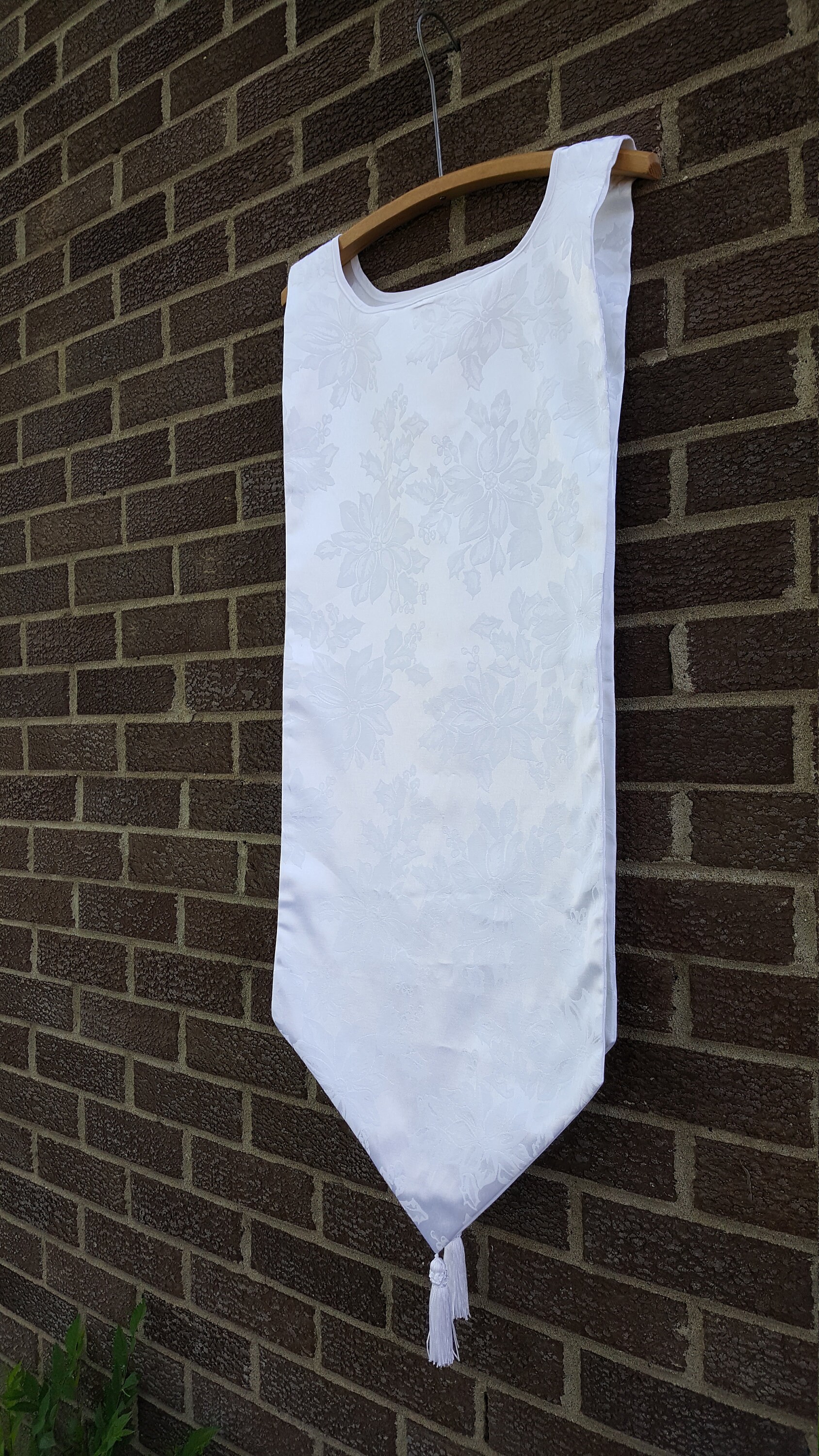 White Tunic Scapular Vestment Embossed With Flowers for Easter, Wedding ...