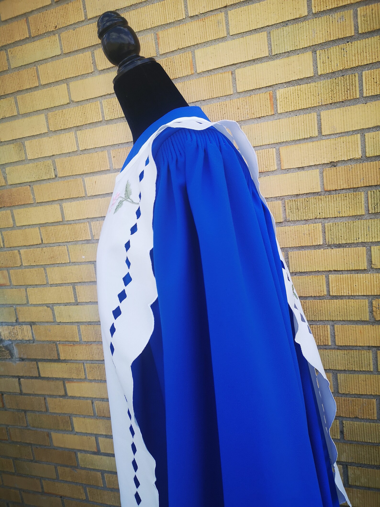 White Floral Embroidered Tunic Scapular Vestment for Easter - Etsy