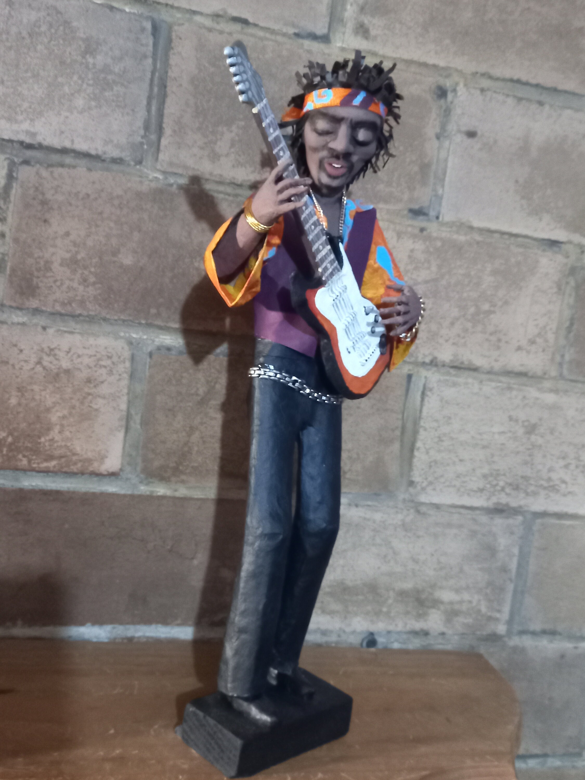 Jimmy Hendrix's Paper Sculpture. Papier Mache. Papercraft. Art Work ...
