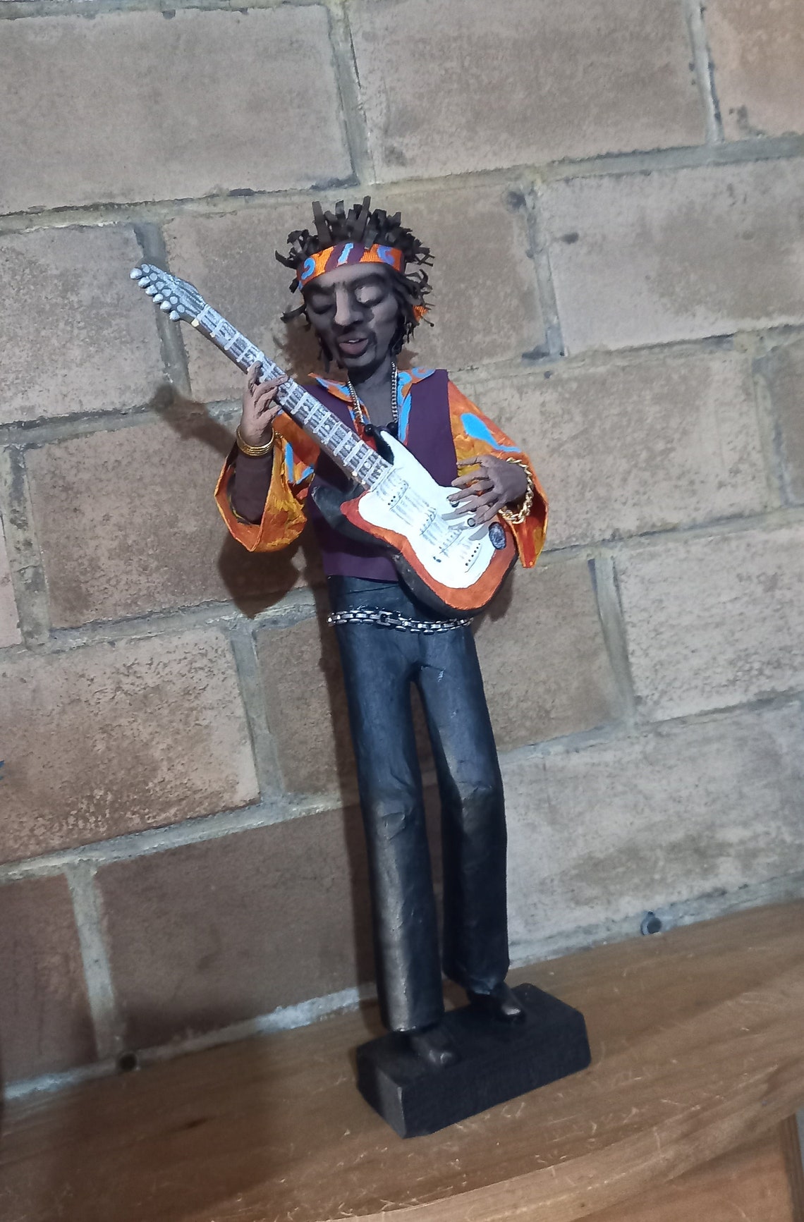 Jimmy Hendrix's Paper Sculpture. Papier Mache. Papercraft. Art Work ...