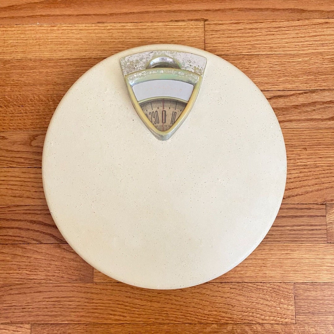 Vintage Round White Counselor Scale by the Brearley Company Glitter ...