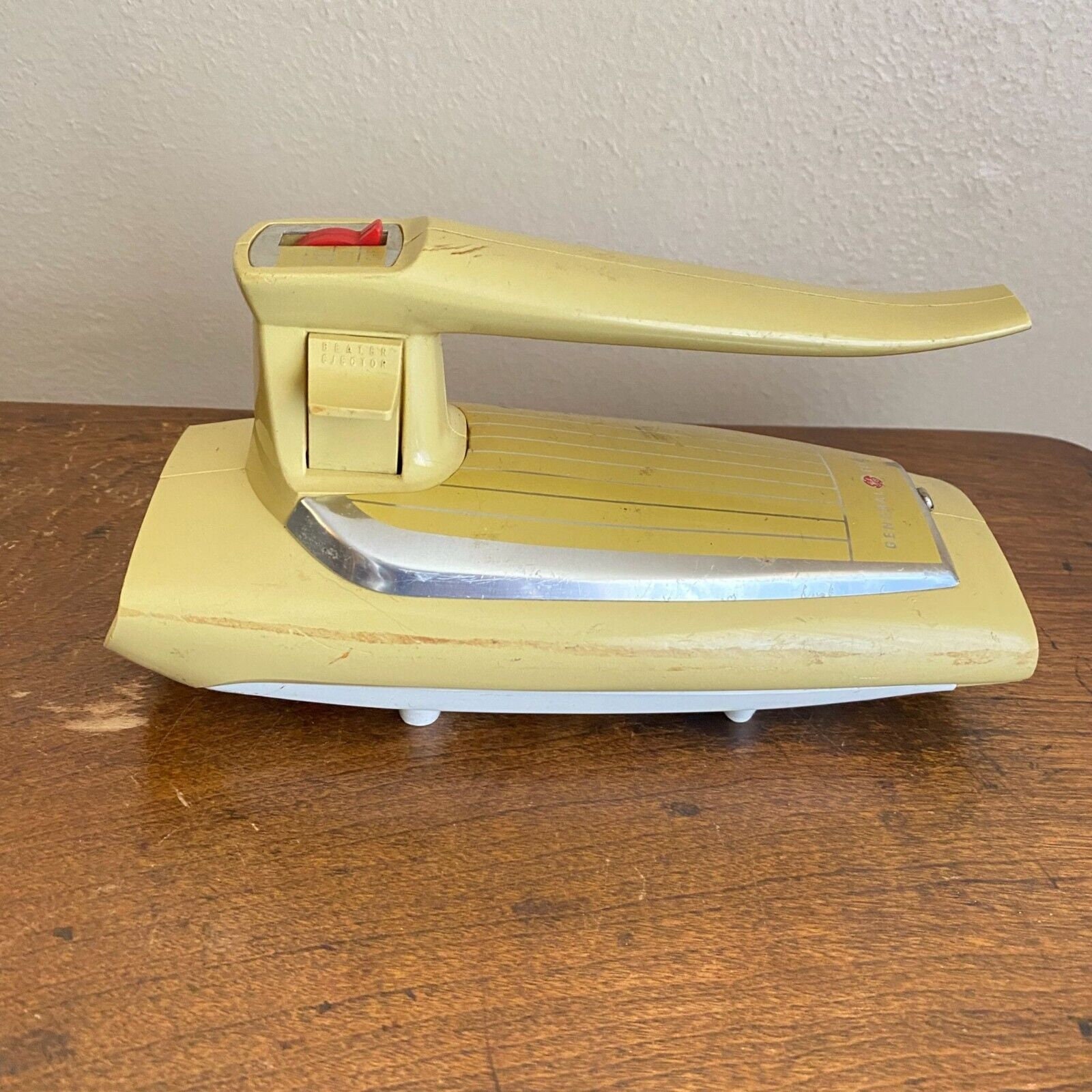VTG General Electric Hand Mixer 3 Speed Yellow Works Atomic Space Age ...