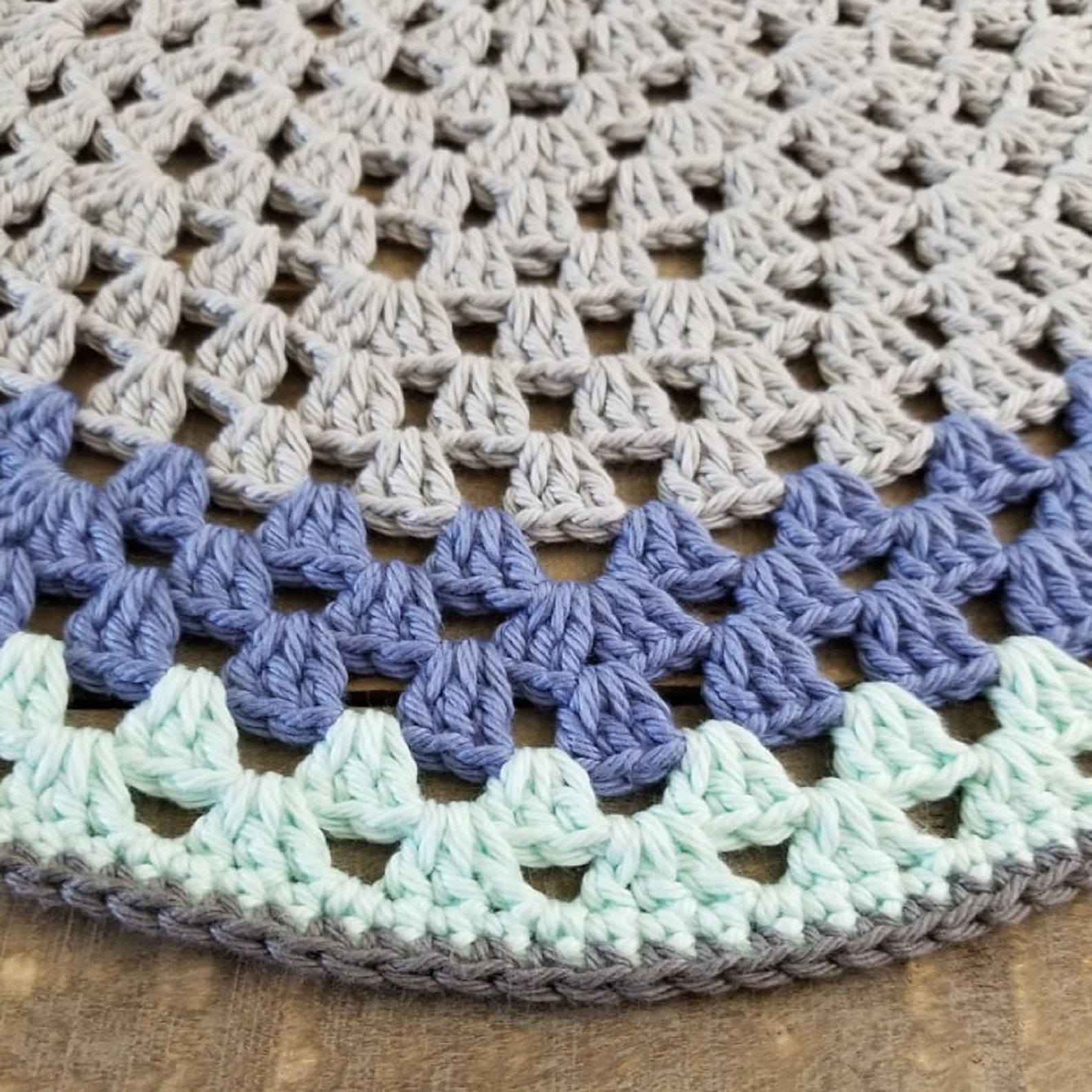 Placemat Set Round Crochet Granny Circle Mats Set of 2 or 4 | Etsy