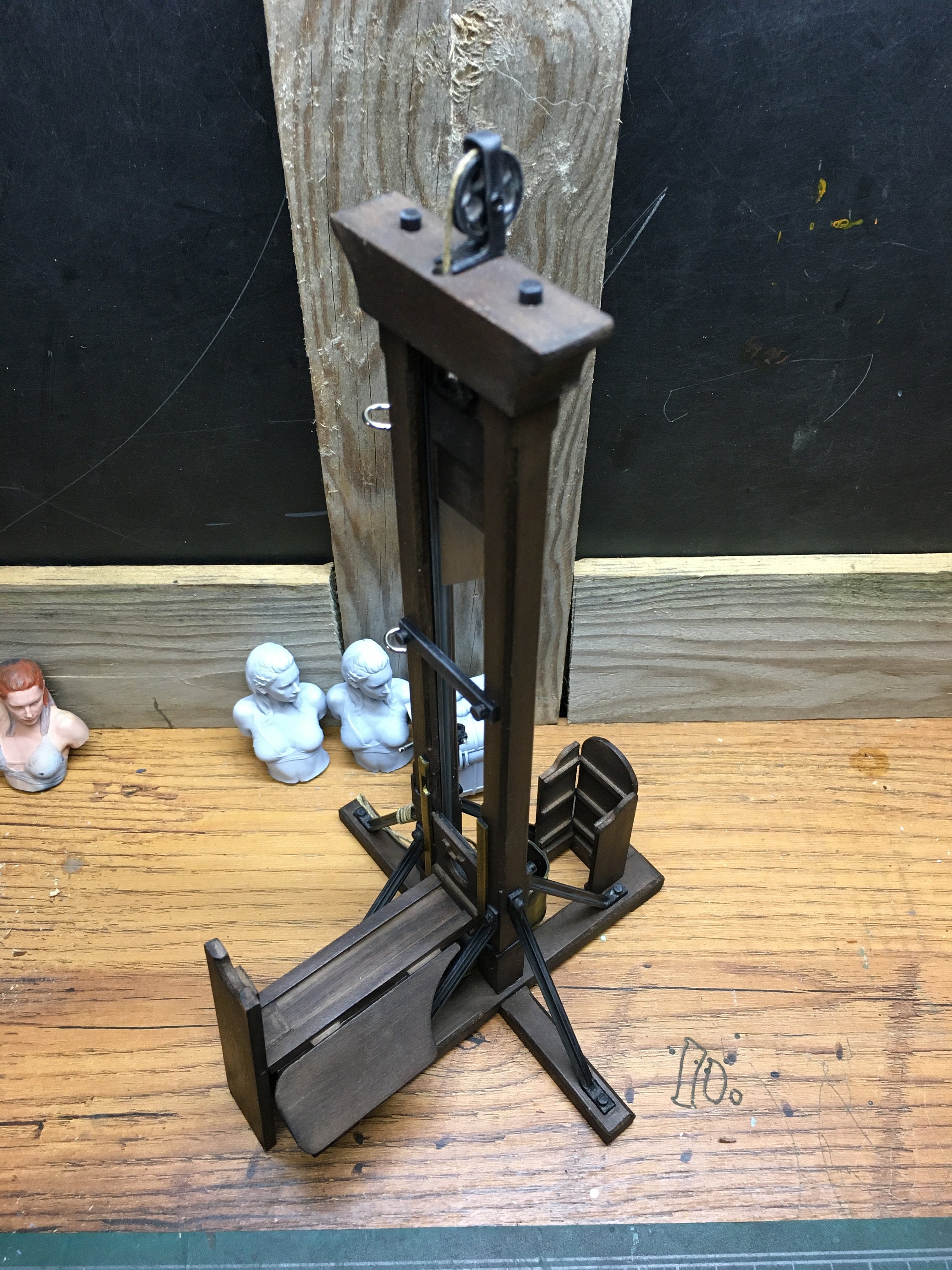 Guillotine Model 25cm - Etsy
