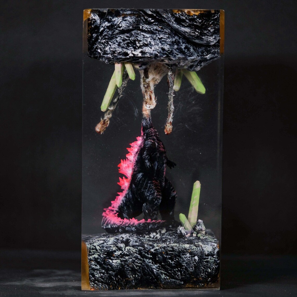 Godzilla Resin Lamp, Godzilla Handmade Decor Epoxy Lamp, Unique ...