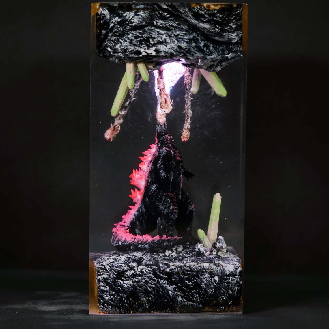 Godzilla Resin Lamp, Godzilla Handmade Decor Epoxy Lamp, Unique ...