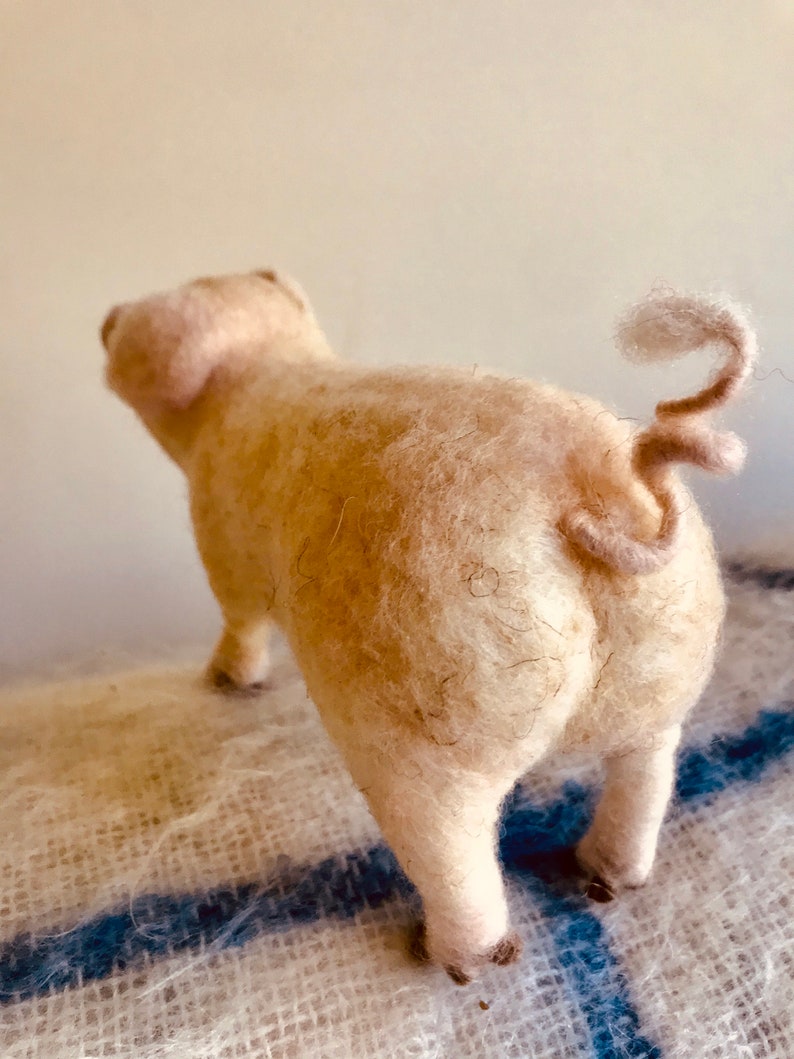 Needle Felted Pig/pig/felted Pig/pig Wool Sculpture//felted - Etsy