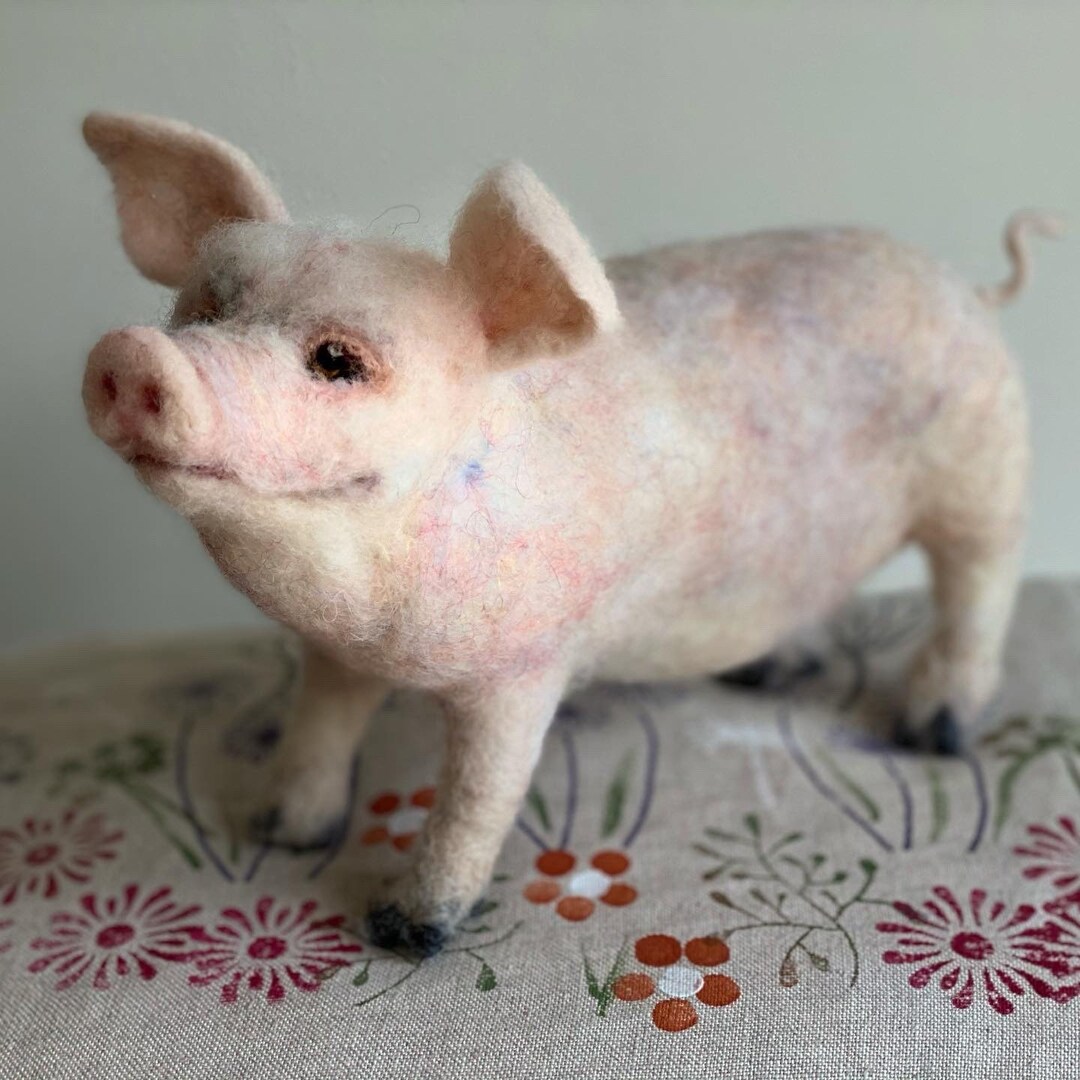 Needle Felted Pig/pig/felted Pig/pig Wool Sculpture//felted Piggy/felt ...