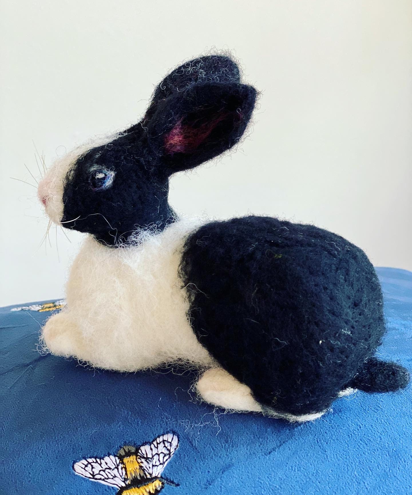 Dutch Rabbit/felted Dutch Rabbit/dutch Rabbit Sculpture/needle Felted ...
