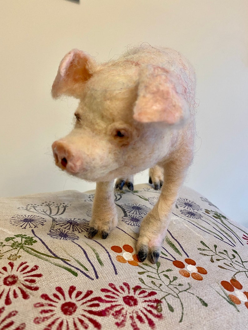 Needle Felted Pig/pig/felted Pig/pig Wool Sculpture//felted - Etsy