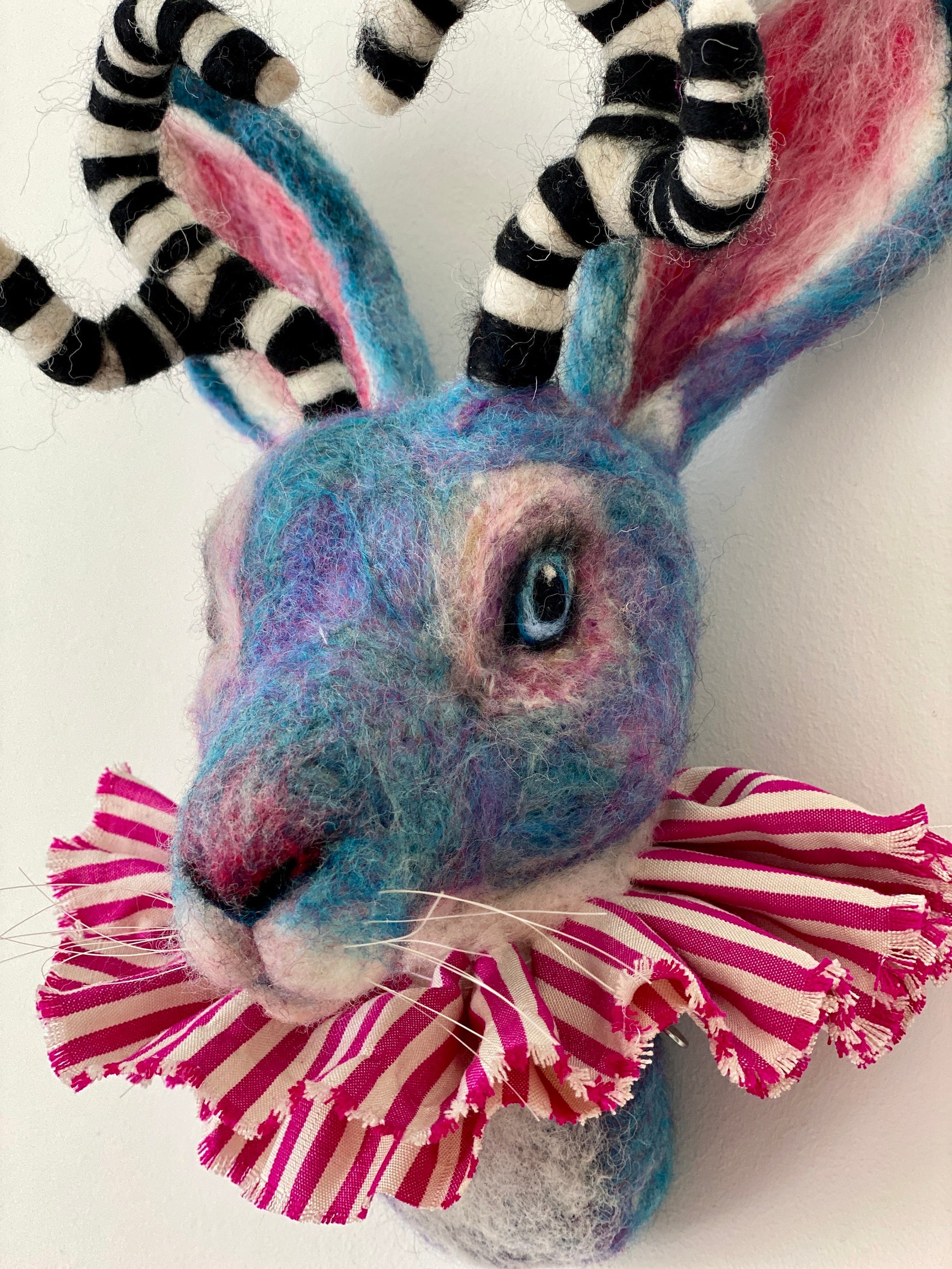 Jackalope Head/faux Taxidermy/fantasy Jackalope /needle Felted - Etsy