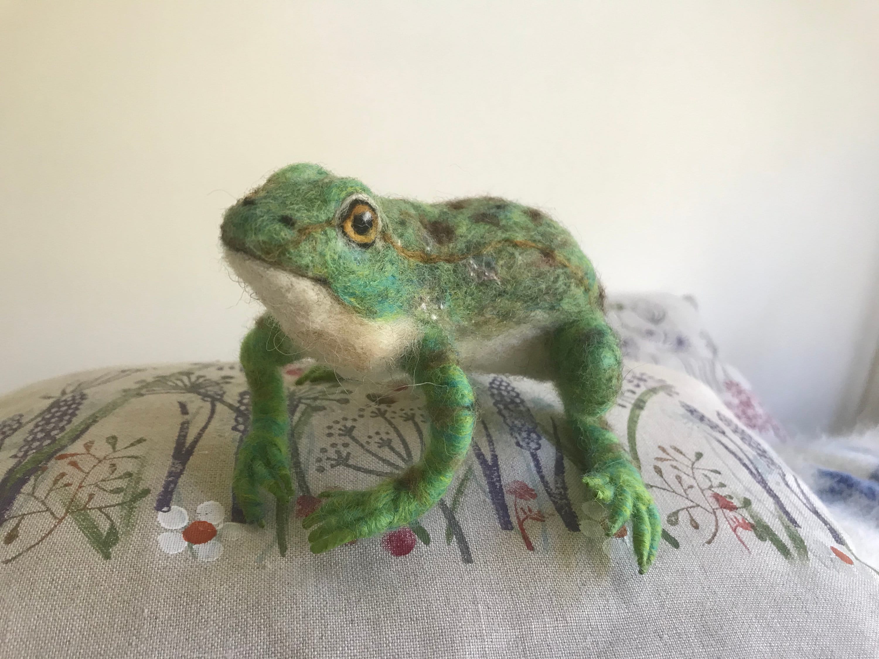 Frog/Needle Felted Frog/Felted Animals/Frog Sculpture/Frog | Etsy
