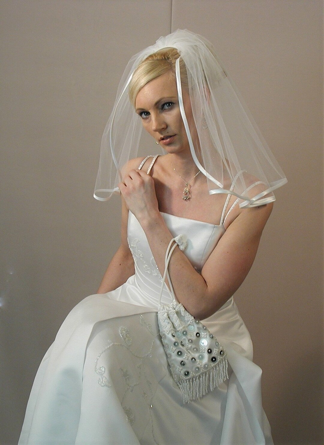 Classic Cut Shoulder Length Veil With Satin Trim Small - Etsy