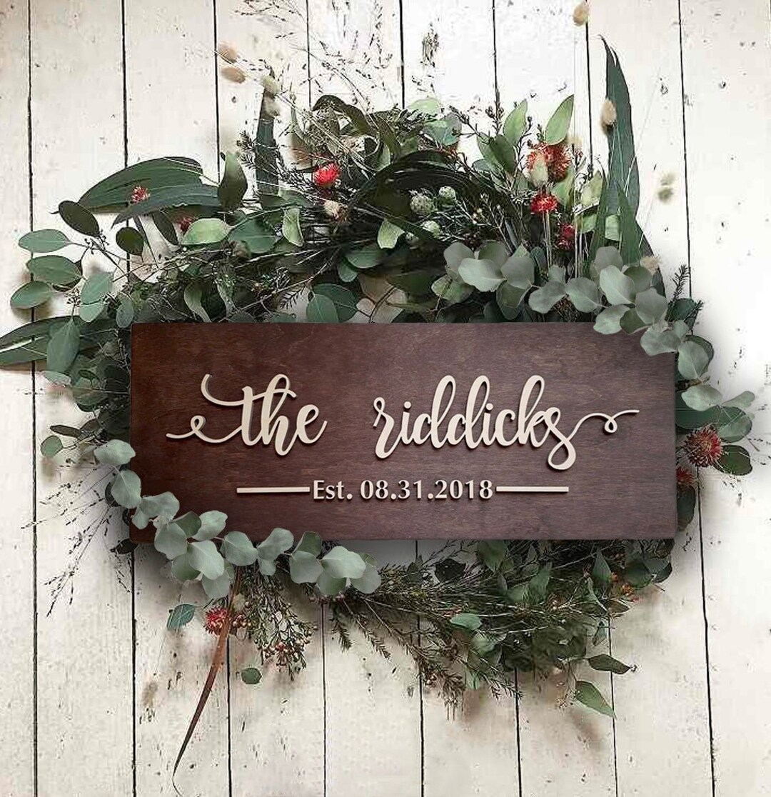 Last Name Sign Wood, Rustic Last Name Sign, Wedding Gift for Couple ...