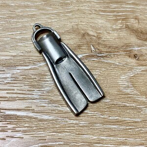 Dive Fin Key Chain | Diving Keychain for Men and Women | Scuba Key ...