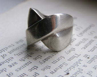 Modernist rings | Etsy