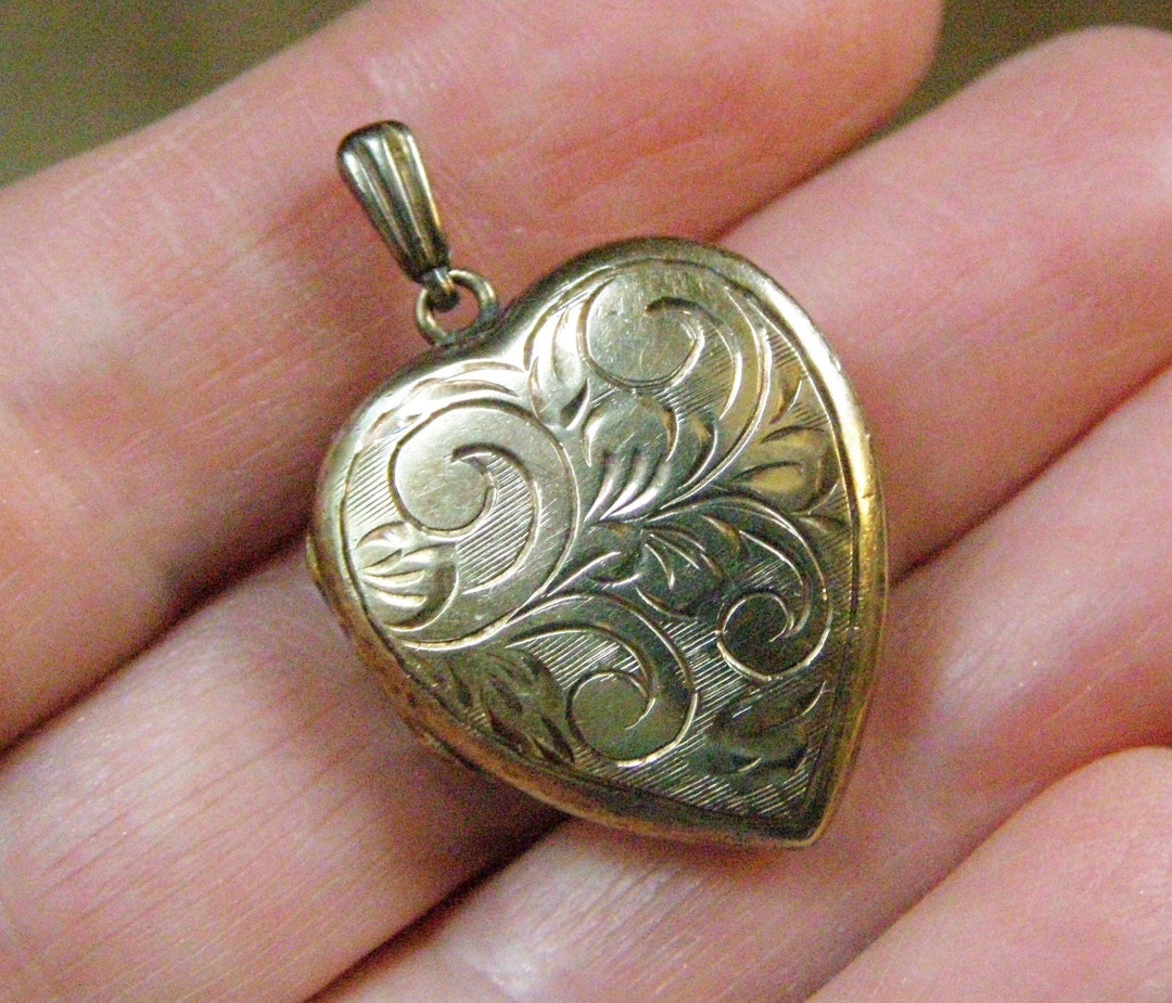 Vintage 14k Solid Gold Heart Locket Pendant 5.4 Gram 14k Gold Engraved ...