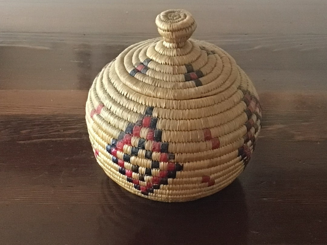 Yupik Alaskan Hooper Bay Woven Lidded Basket - Etsy
