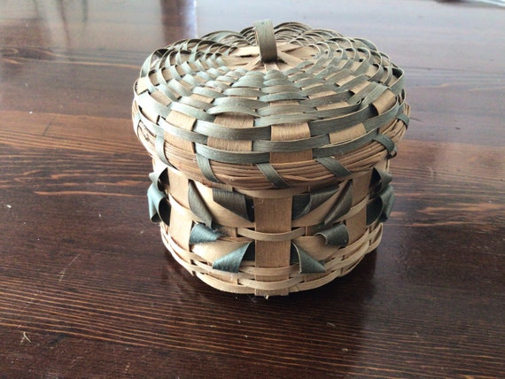 Ojibwe Basket of Split Black Ash by Frances Keahna | Etsy