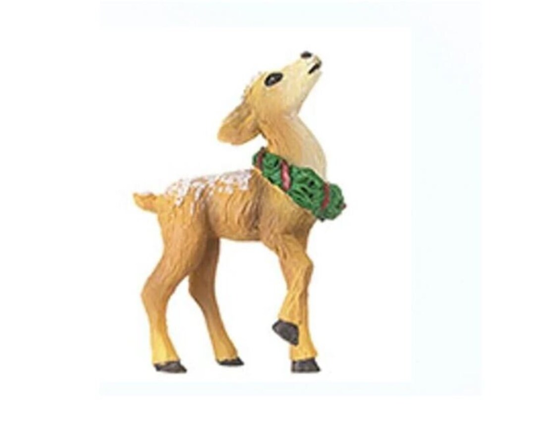 Mini Christmas Deer, Reindeer With Wreath, Holiday Table Miniature ...