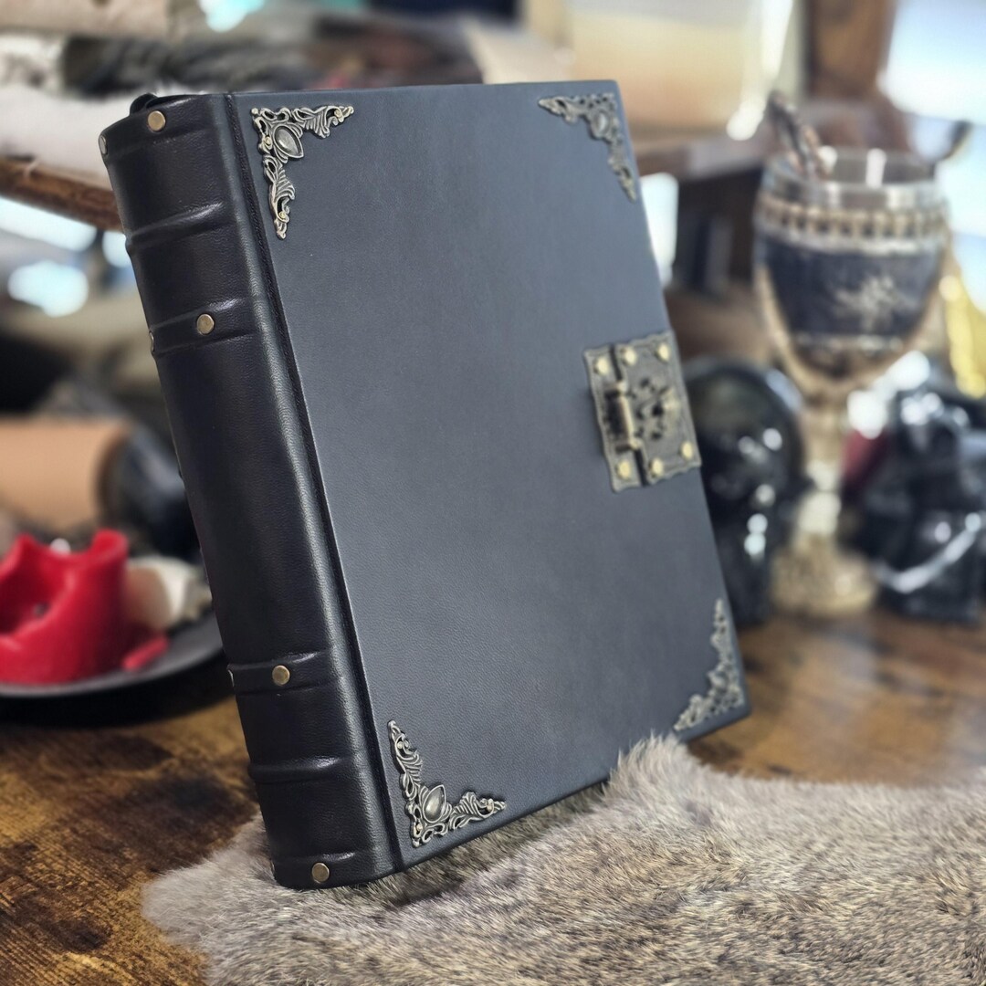 Classic Blank Leather Diary With Lock. 7"×8.5". in Stock - Etsy