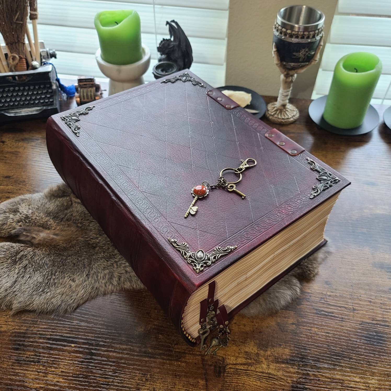 Book of Thousand Pages by Velimira Designs. Handmade. - Etsy