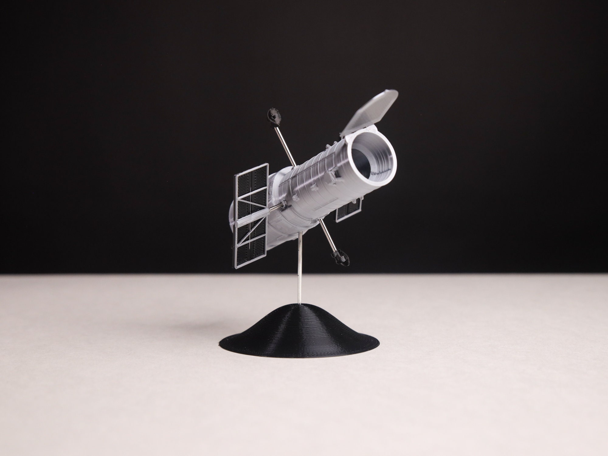 Hubble Telescope Model Kit