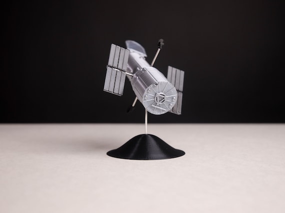 Hubble Model Kit