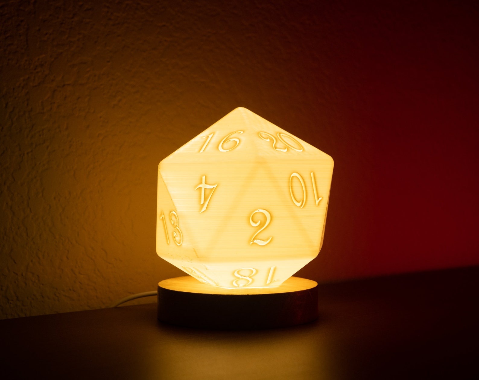 D20 Table Lamp - Etsy
