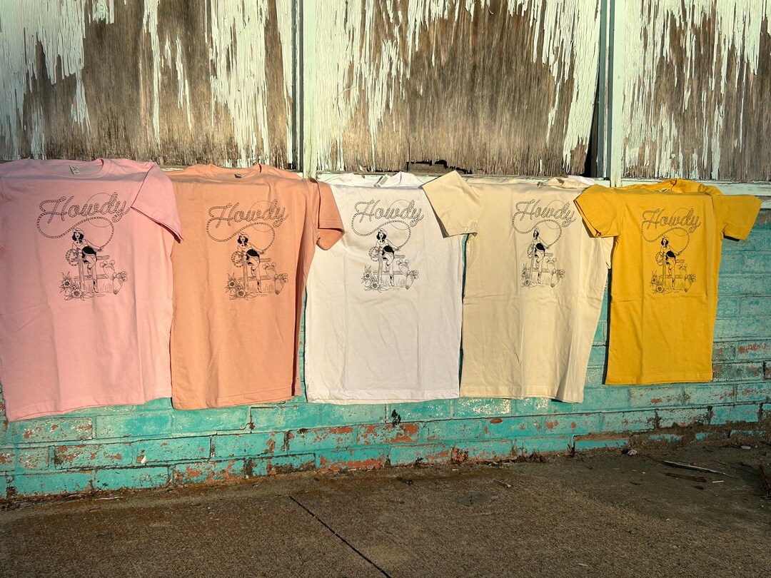 Howdy Rodeo Cowgirl Pin-up T-shirt Texas Golden Hour Cowboy - Etsy