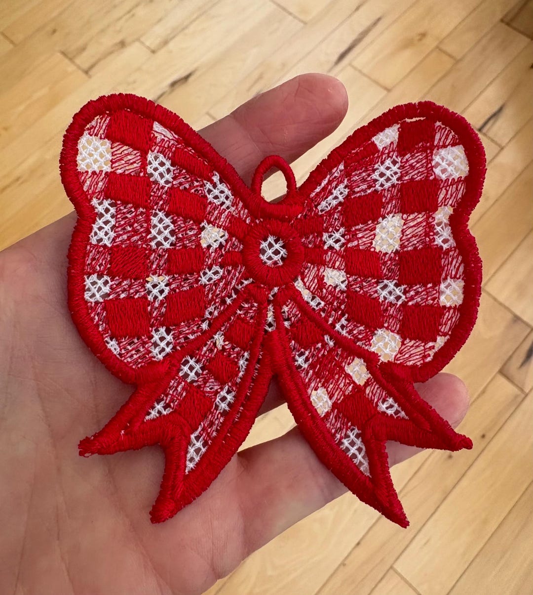 FSL Free Standing Lace Machine Embroidery File Christmas Plaid Style ...