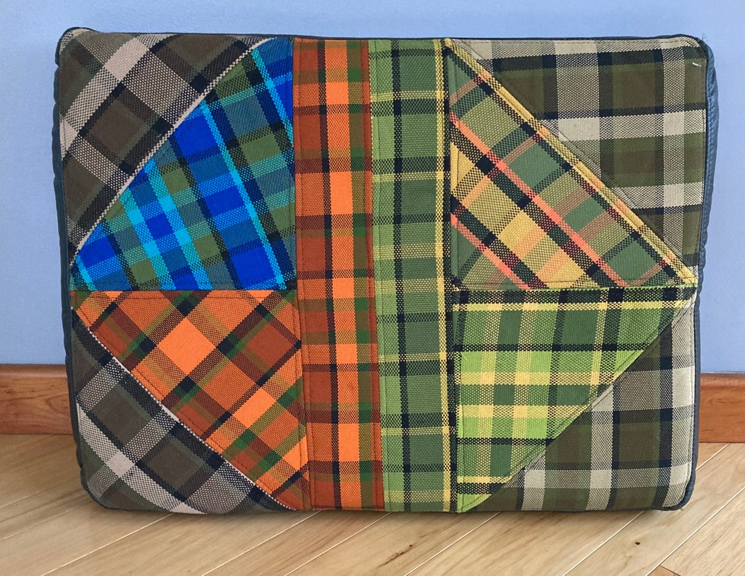 Rear-facing 1970s VW Camper Bus Seat Pad 25x19x3 behind Drivers Seat ...