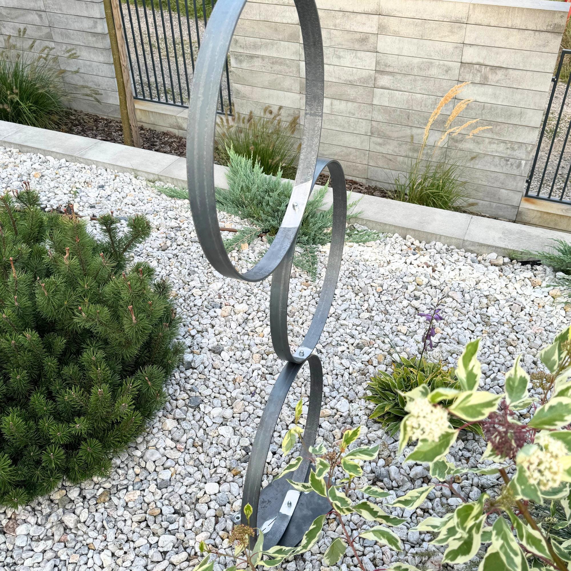 57" Tall Rings Shape Outdoor Art, Contemporary Steel Yard Ornament ...