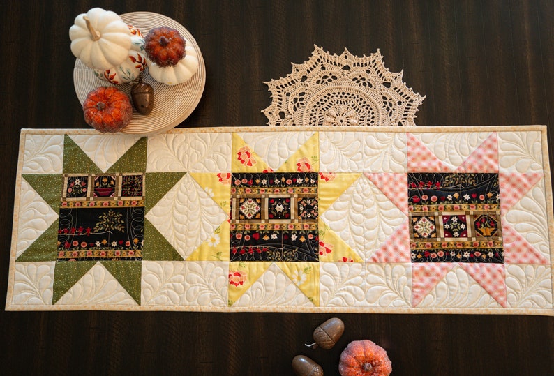 Sawtooth Star Quilted Table Runner, Shabby Chic, Country Cottage, Quilted Feathers - Etsy