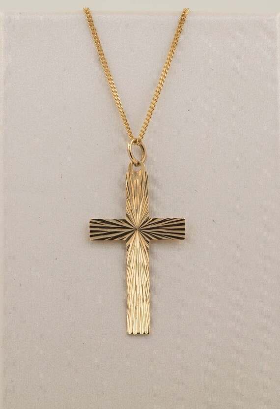 9ct Gold Cross with Bark effect - Unusual item! - Gem