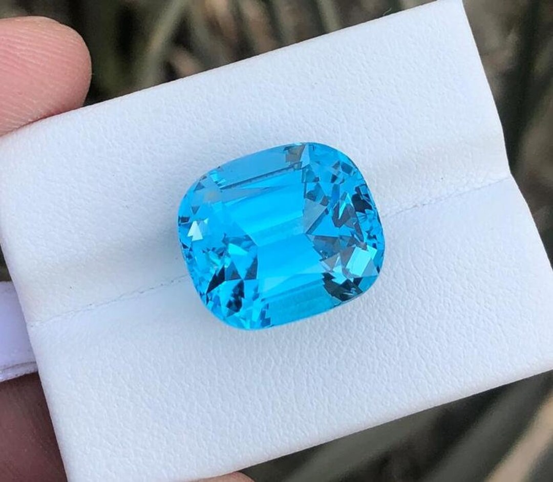Swiss Blue Topaz Cushion Cut 19 Carats 15x13x10 MM - Etsy