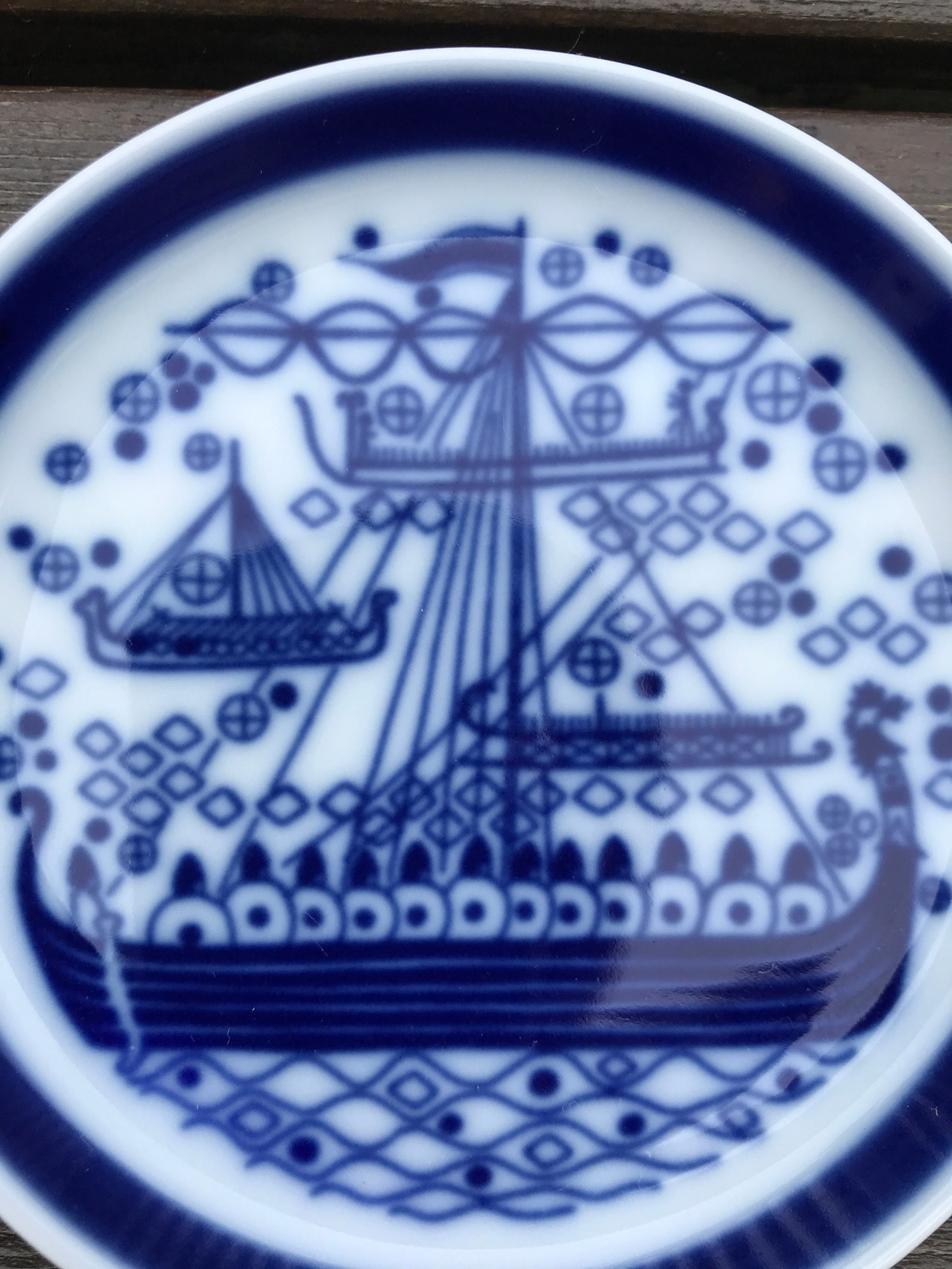 Vintage Norwegian Porsgrund Porcelain Set of Two Decorative Saucer ...